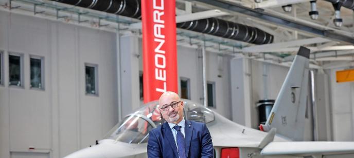 Airborne Radar with AESA technology or mechanical scanned radars ...